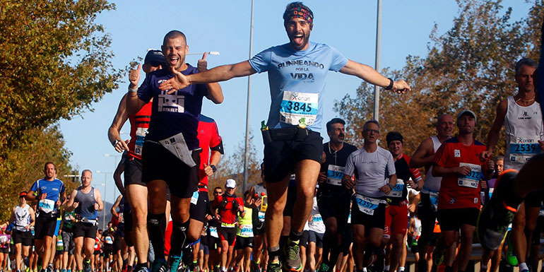 Marathon Athens 2025 - Book with bib | Globalrunning.com