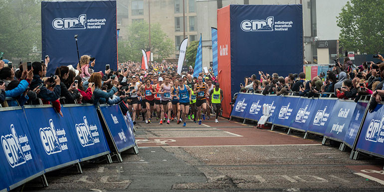 Half Marathon Edinburgh 2025 - Book with bib | Globalrunning.com
